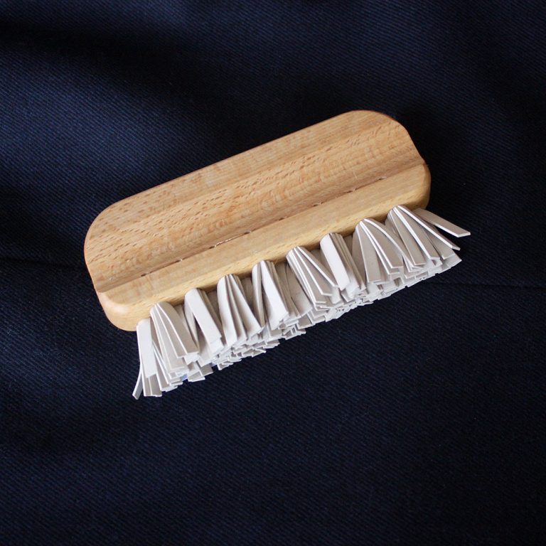 I Dropped $160 On Lint Brushes And Tested Each One So You Don’t Have To ...